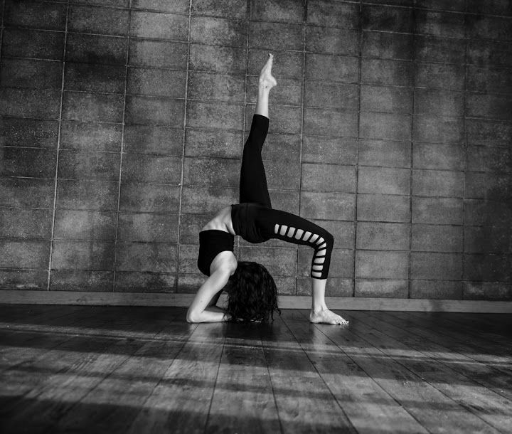 Free: Grayscale Photo Of Woman Exercising - nohat.cc