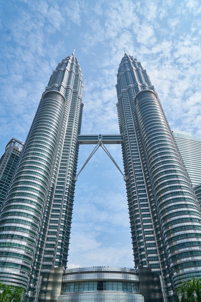 Free: Gray Twin Tower Under Blue Sky - nohat.cc