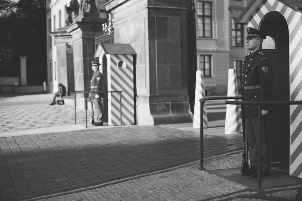 Free: Two Guards in Post During Daytime - nohat.cc
