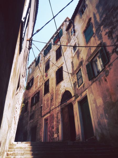 Free: brown painted house in worms view photography - nohat.cc