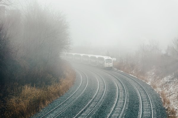 Free: Train Turning Through Fog - nohat.cc