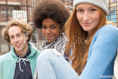 Free: Portrait confident young friends - nohat.cc