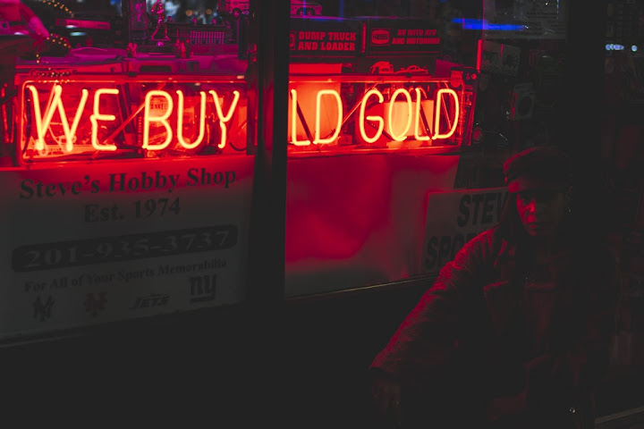 Free: Red Neon Signage - nohat.cc